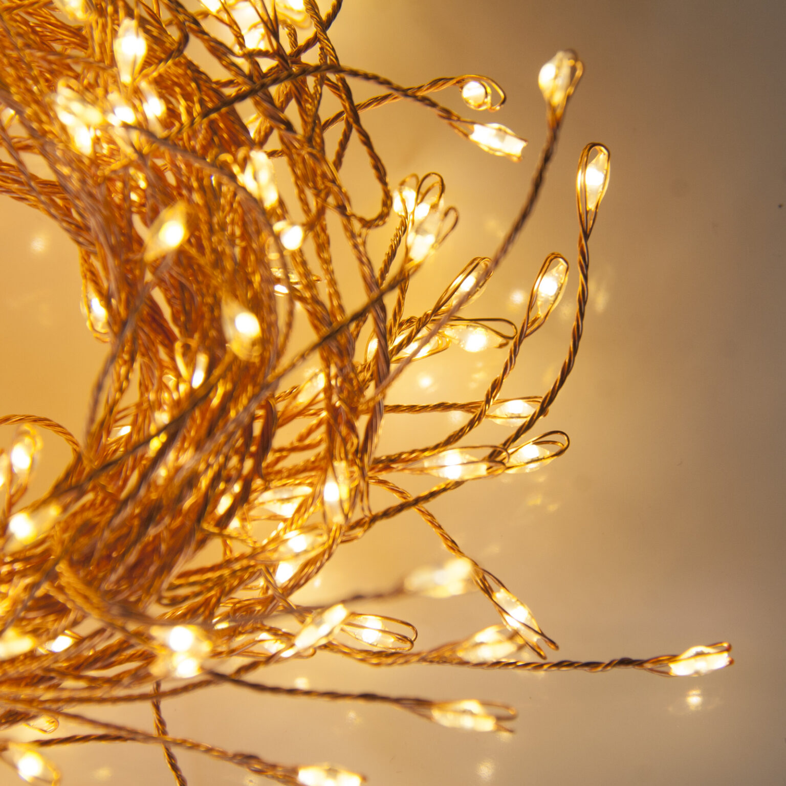 240 Warm White Cluster Micro Lights 3m